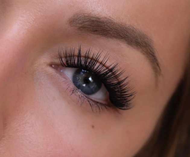 Open Eye vs Extensiones de Pestañas Doll Eyes: ¿Cuál es la diferencia ...